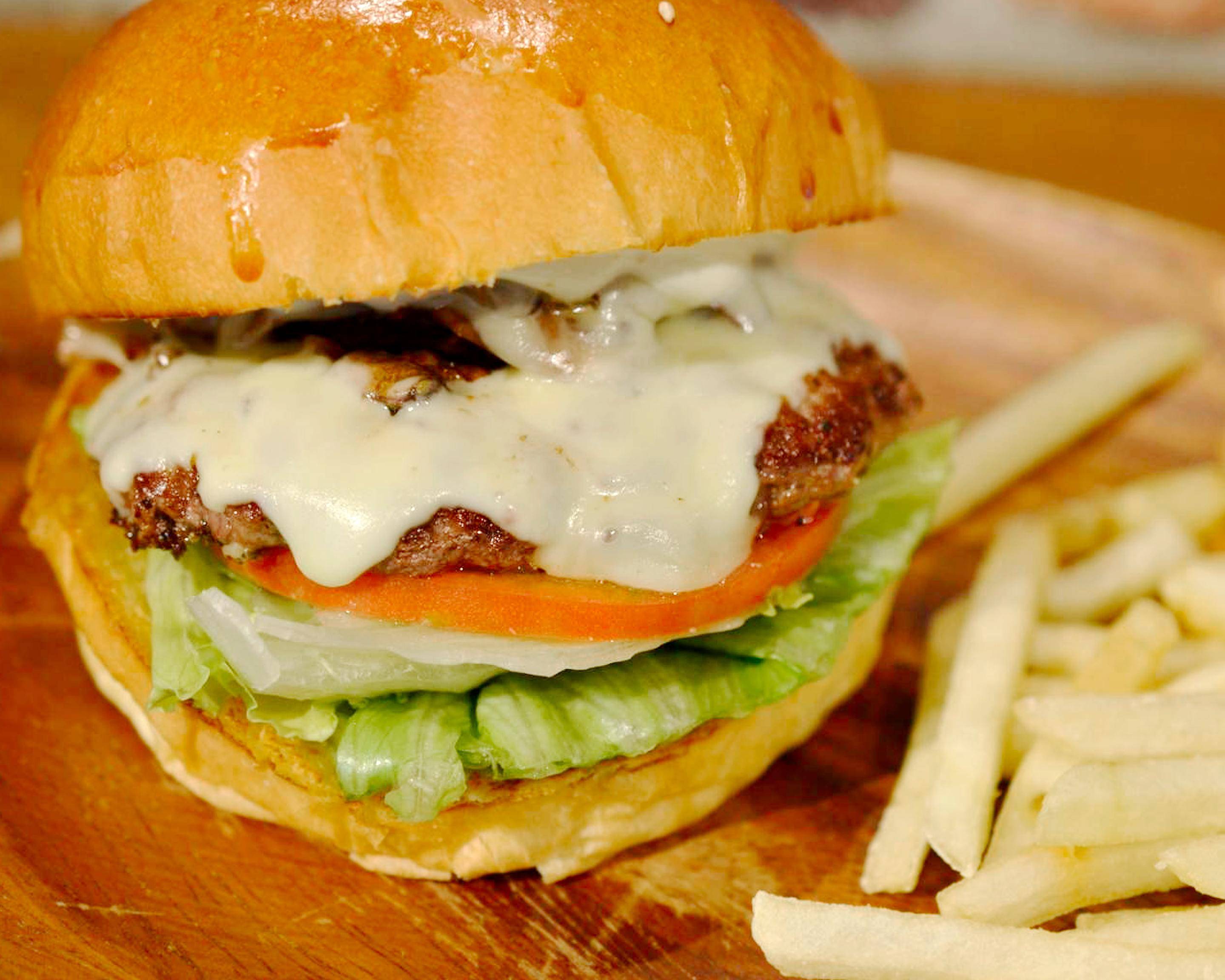 チャタン バーガー ベース アタビーズ Chatan Burger Base Atabii'sの出前・宅配・テイクアウトメニュー | ウーバーイーツ