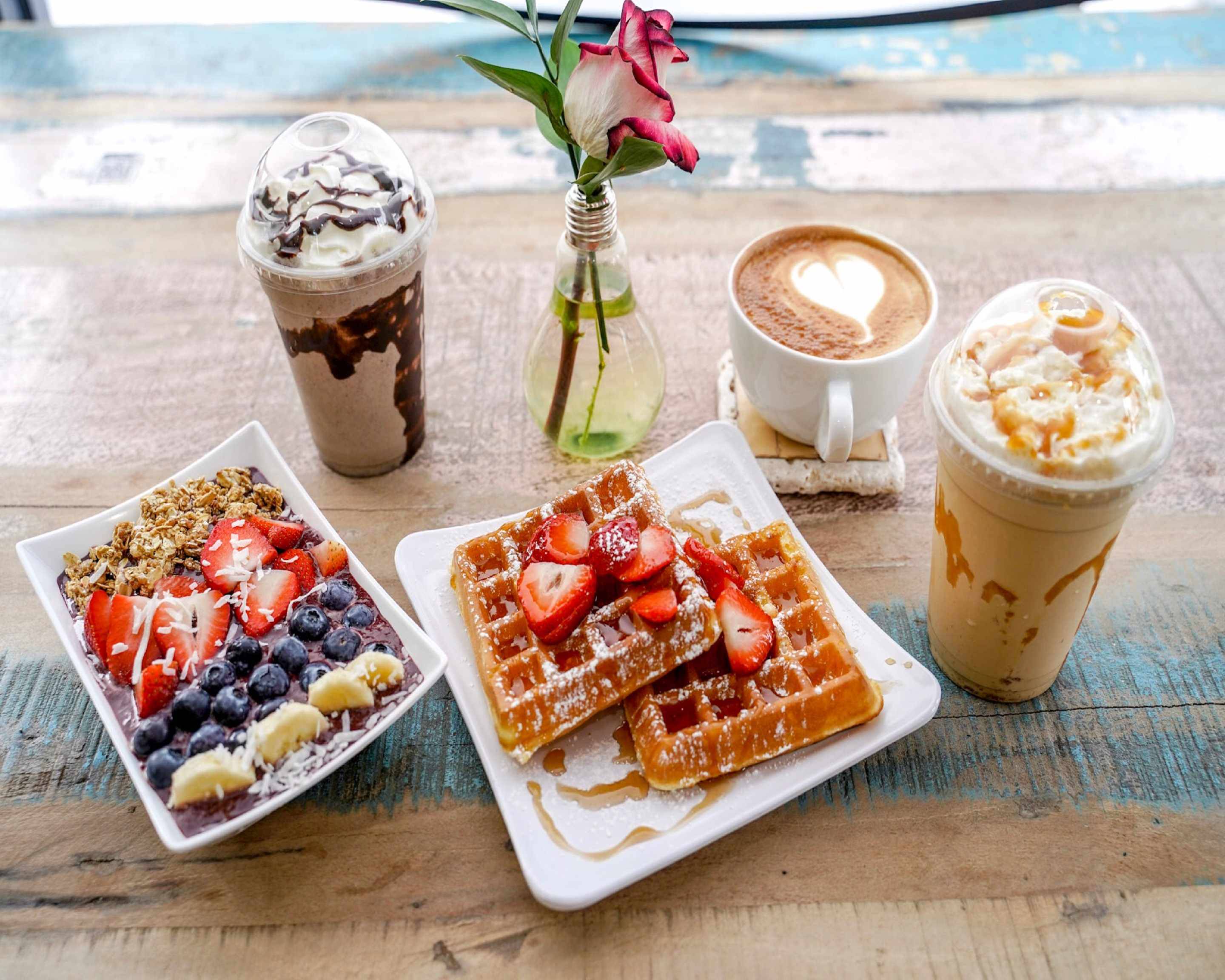 Order Light Bulb Coffee Shop Menu Delivery【Menu & Prices】| 285 Main ...