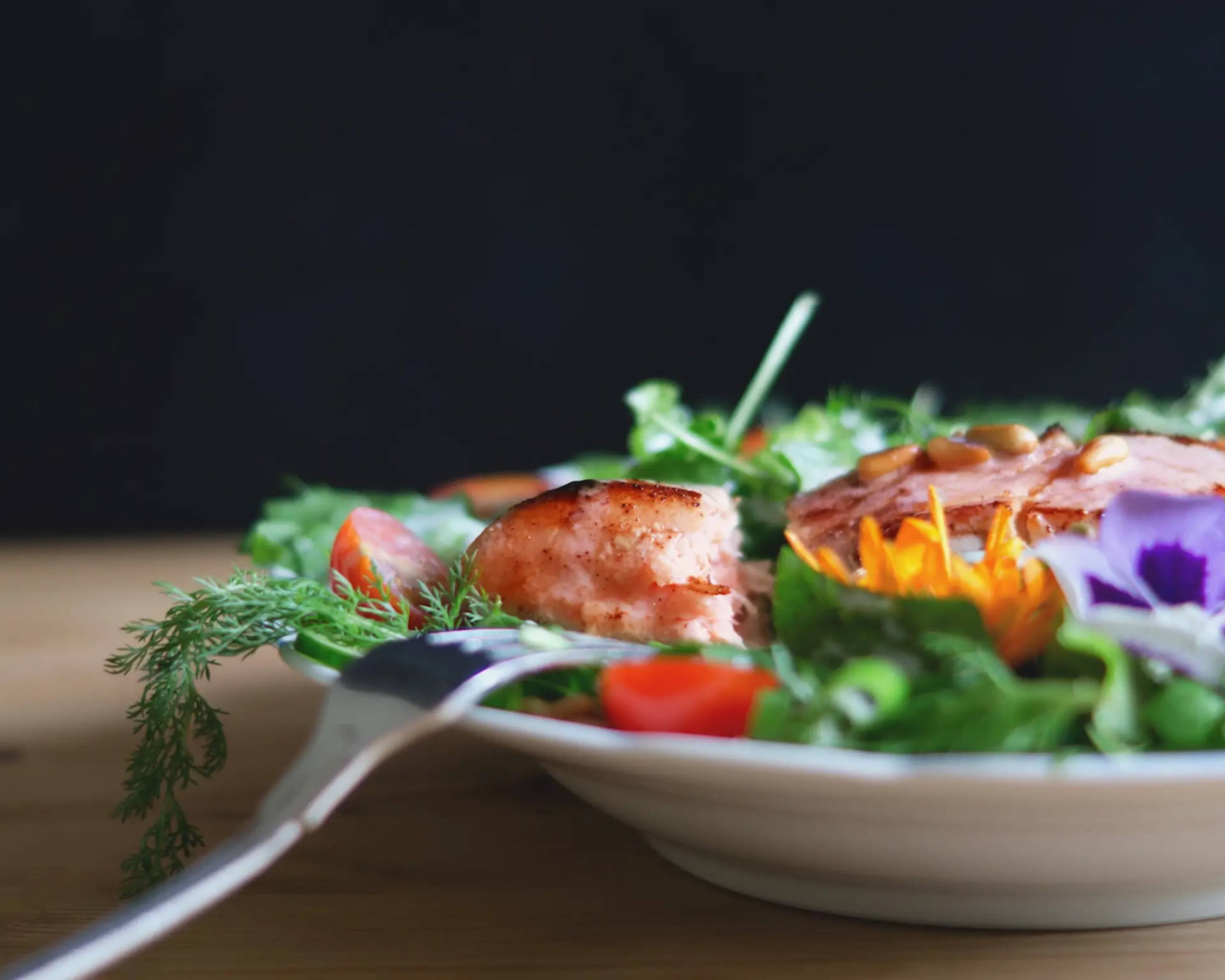 Order Island Hut Menu Delivery【Menu & Prices】| Lomita | Uber Eats