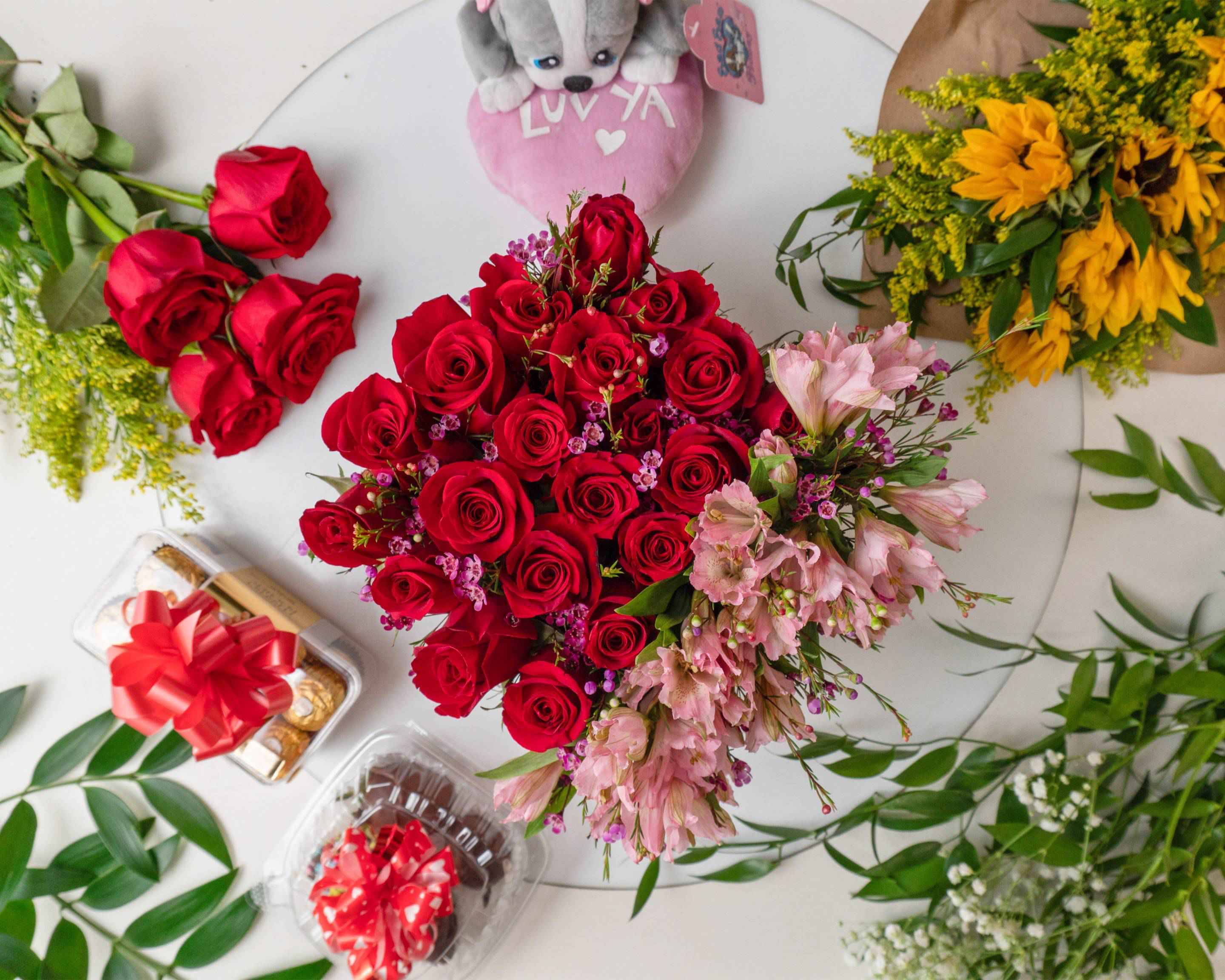 Order Kute Gifts & Flowers 💐 Menu Delivery【Menu & Prices】| San Juan ...