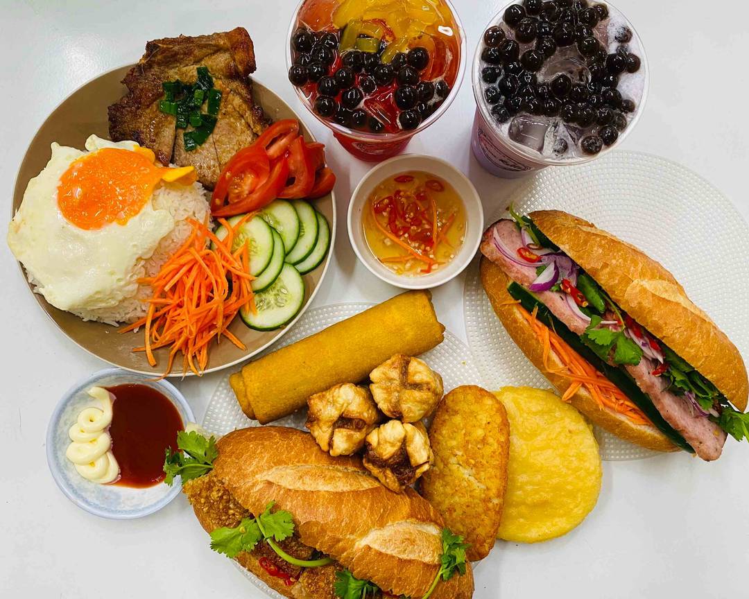 Pami Rolls Restaurant Menu - Takeout in Melbourne | Delivery Menu ...