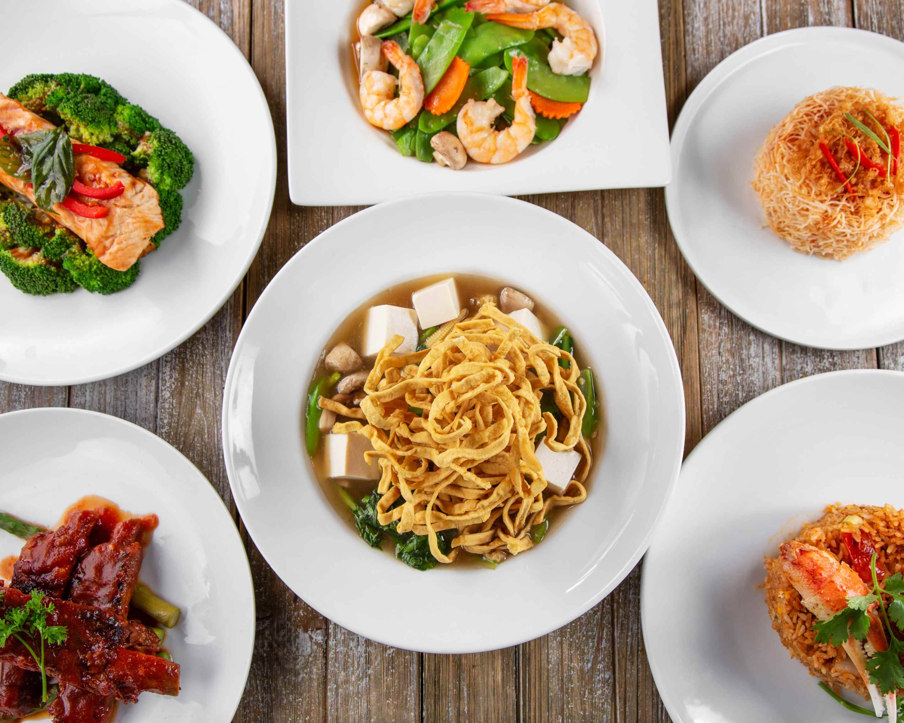 Order Naree Thai Restaurant Menu Delivery【Menu & Prices】| 555 E Ocean ...