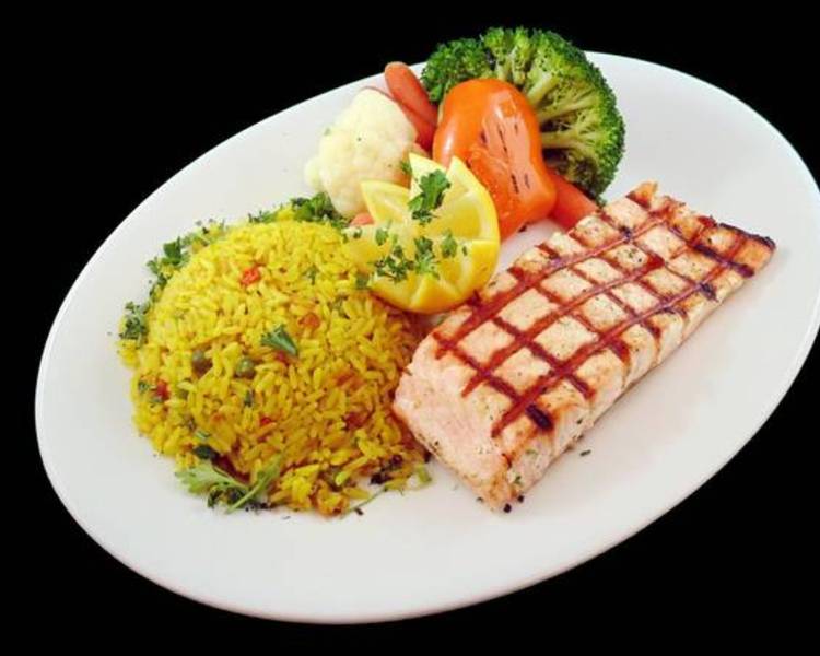 Order Poissonnerie & Restaurant Rayan Delivery【Menu & Prices】| Montreal ...